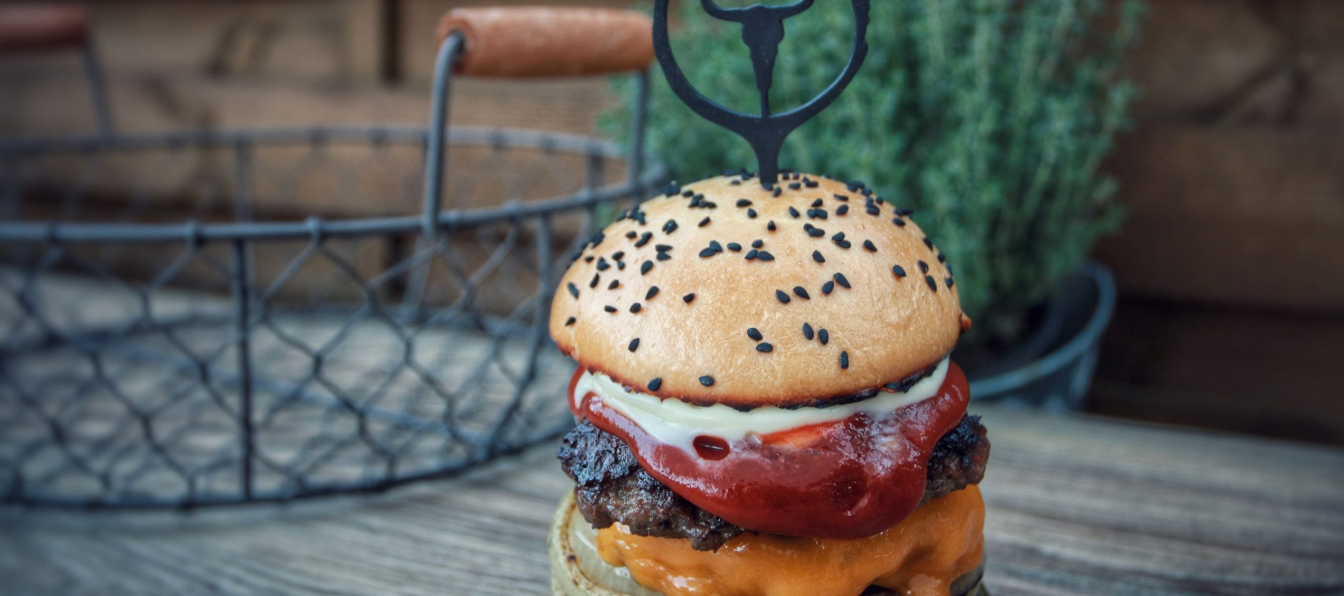 Smashed Burger Rezept einfach zubereitet - Kerrygold